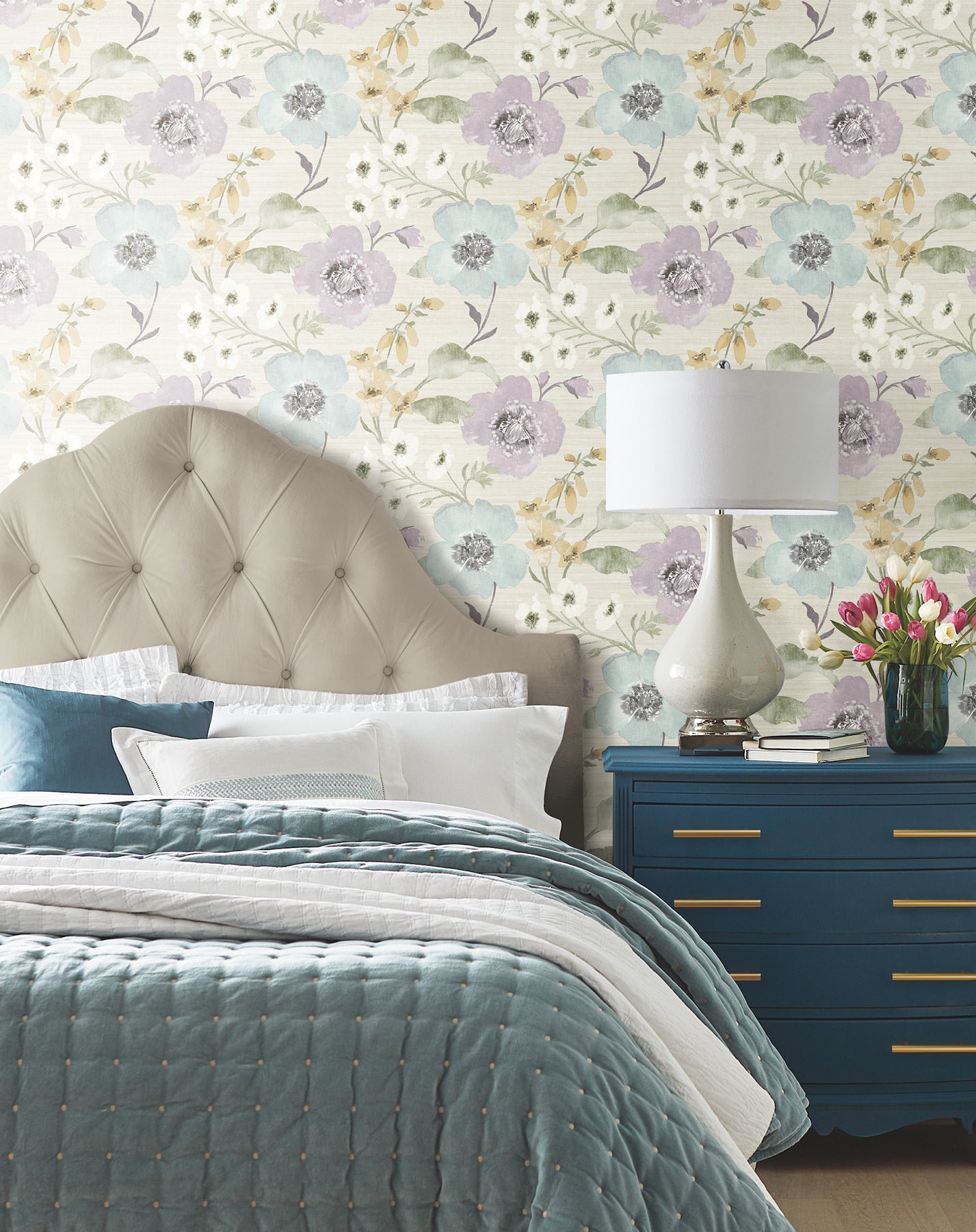 Evelyn Lavender LL3202 Wallpaper by Antonina Vella - Wallpapers To Go